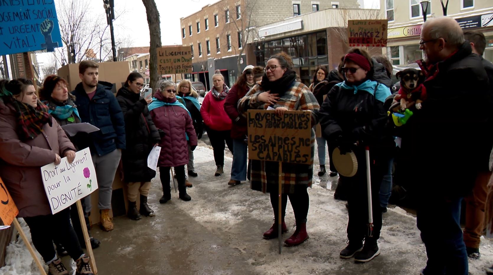 Crise du logement : Manifestation pour la construction de logements ...