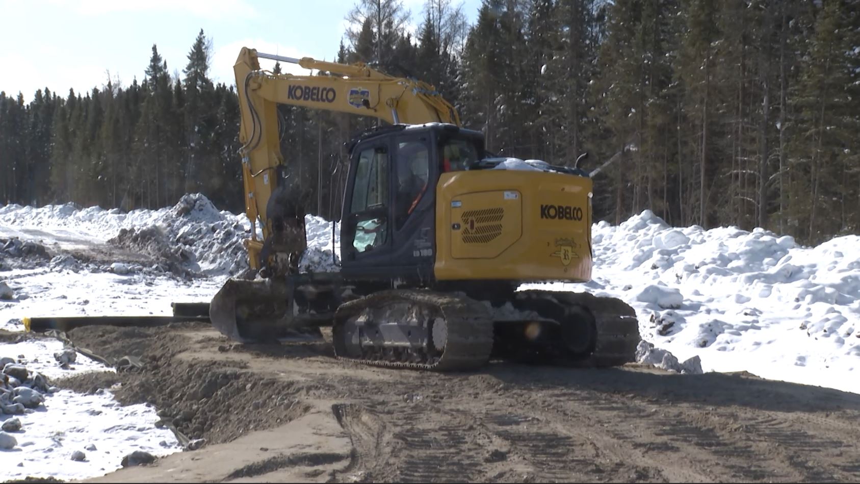 Senneterre : Une nouvelle tranchée coupe-feu près de la 113 Nord - TVA ...