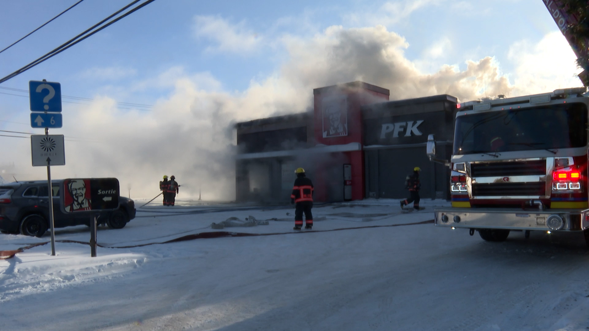 Val-d'Or : Le restaurant PFK ravagé par les flammes - TVA Abitibi ...